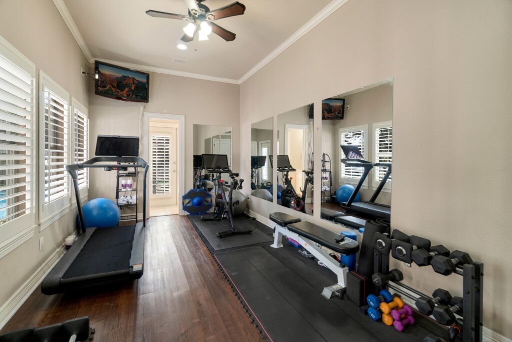 Train Heavy Safely When Lifting Alone at Home - MAXUM fitness - Home ...